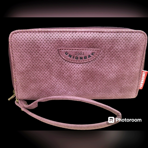 UNIONBAY | Bags | Unionbay Double Zippered Long Wallet Like New | Poshmark